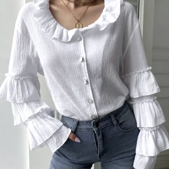 Lavishly Paris | Tops | Nwt Lavishly Paris Womans White Layered Frill ...